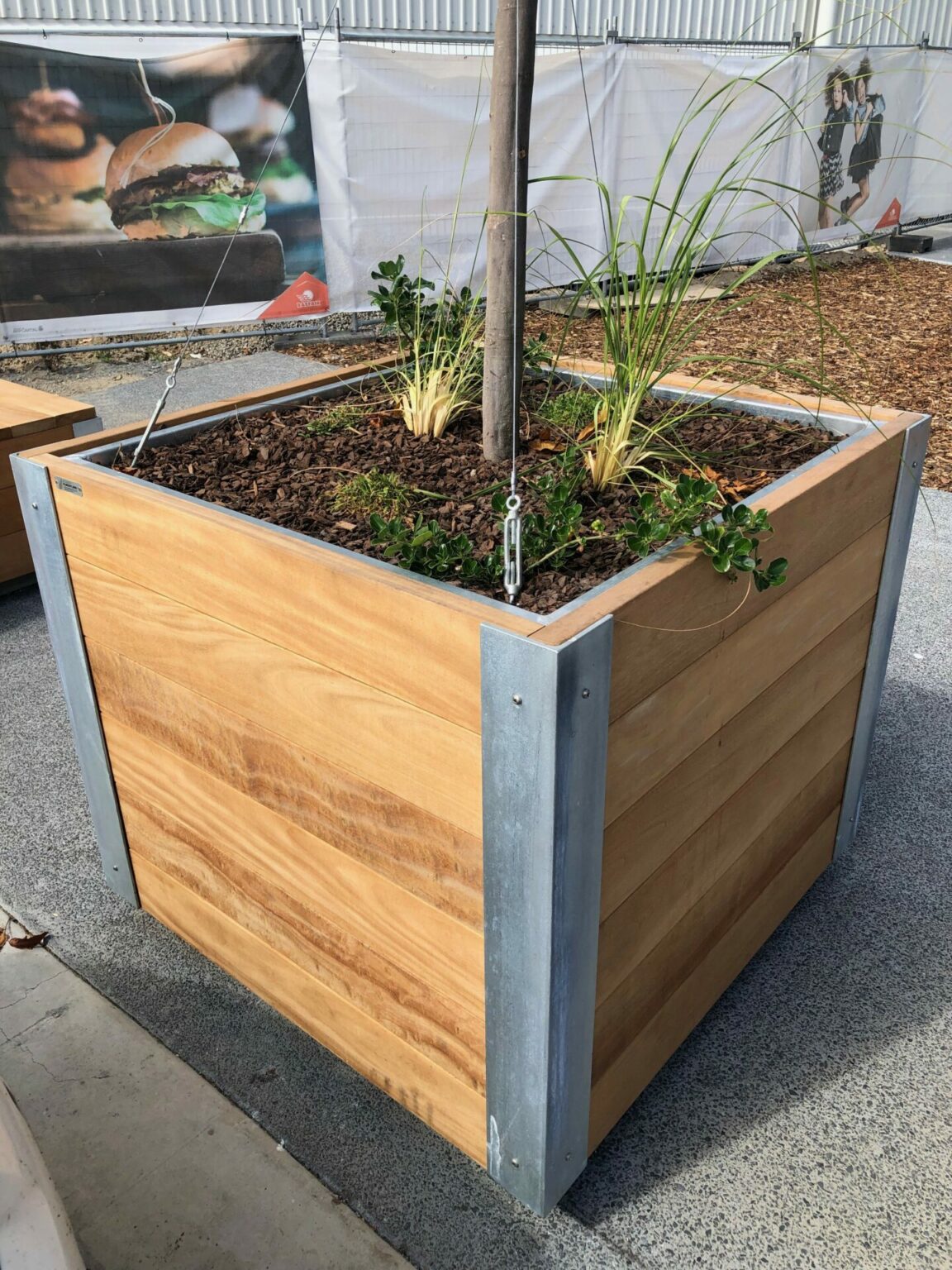 Estate Planter - Street Furniture